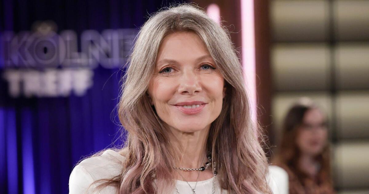 Librana erome same route to the apartment as well as hold