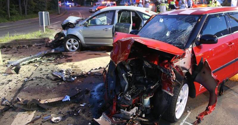 Bundesrat will härtere Strafen bei illegalen Autorennen | GMX.CH