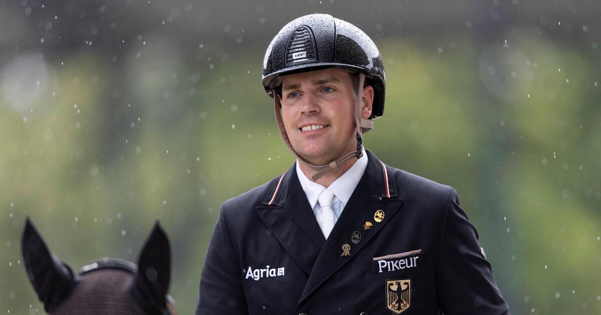 Dressur-Olympiasieger Wandres macht Pferdepfleger Antrag | GMX.CH