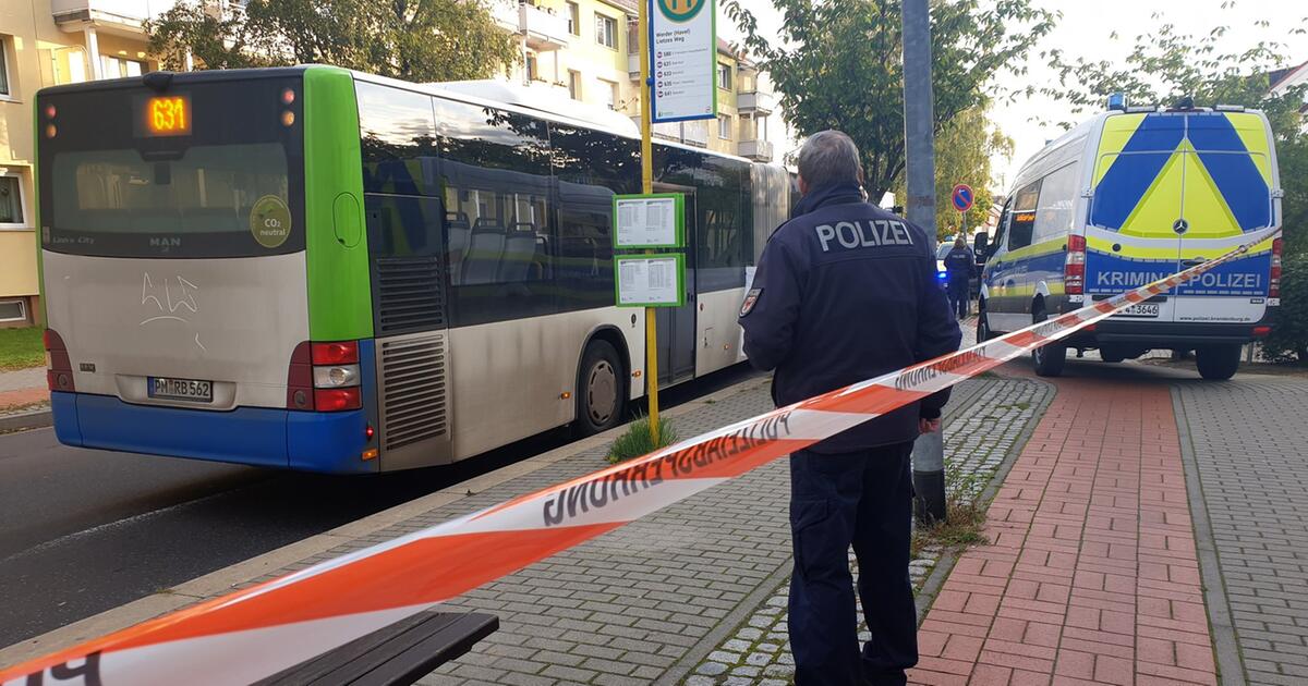 Mann wird nach dem Aussteigen von Bus überrollt und stirbt | GMX.CH