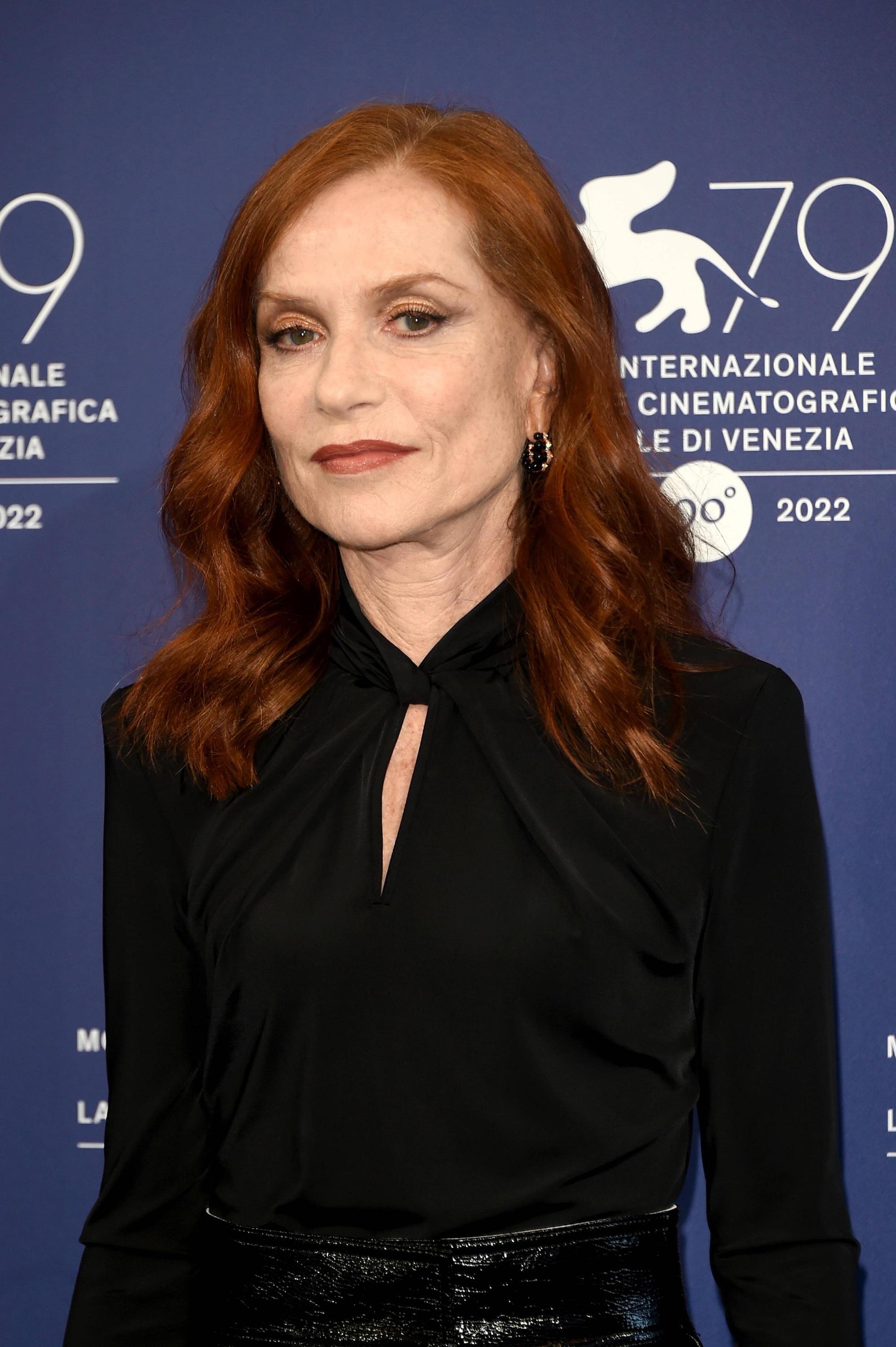 Isabelle Huppert Portene Til Himmelen Découvrez Le Week End De