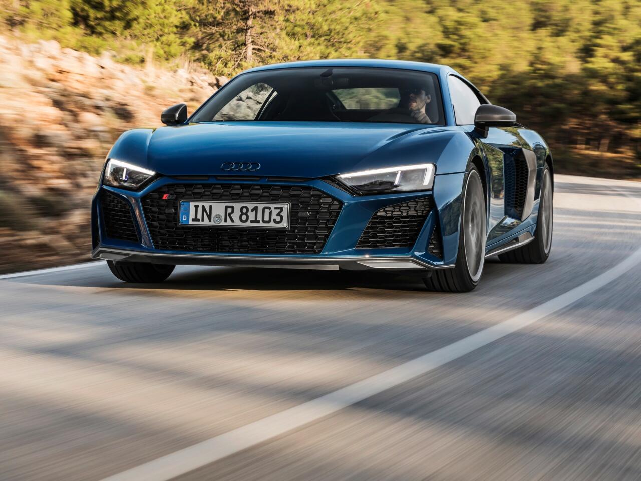 Audi R8 Facelift: Coupé und Spyder mit markanterer Front und neuer ...
